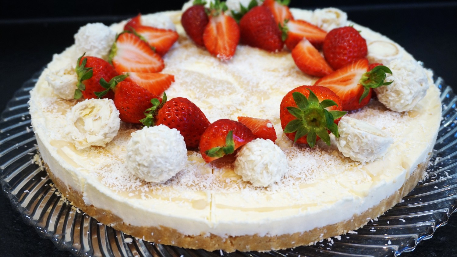 Raffaello Torte (no bake) - Vanys Küche - Rezeptideen mit Videoanleitung